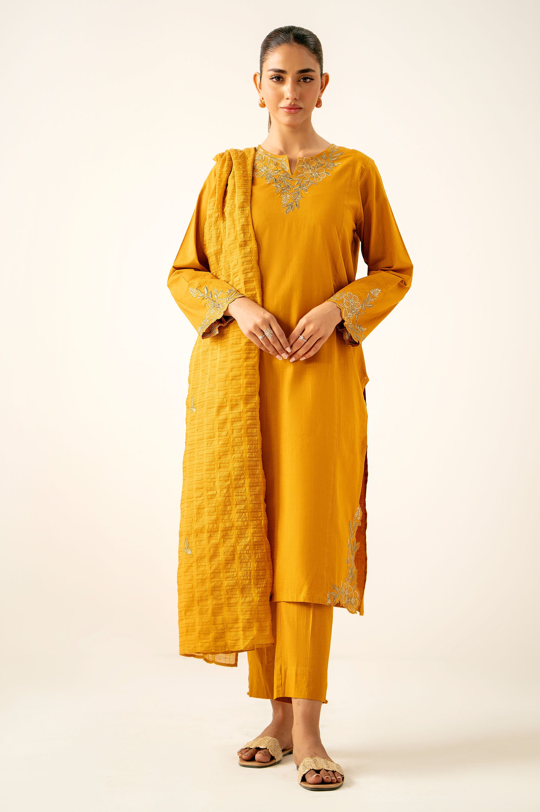 Stitched 3 Piece Embroidered Cotton Slub Suit – Zeenwoman