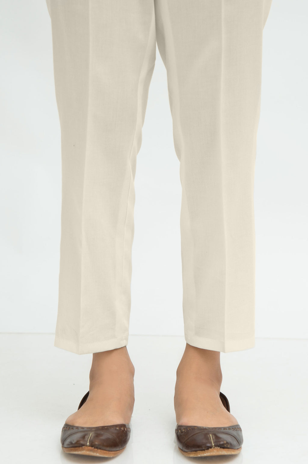 Basic Cottle Cigarette Pants Relax Fit- Off White