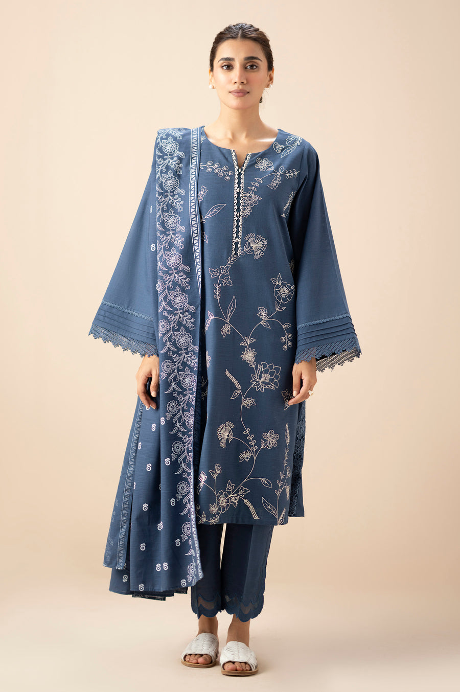 Women Clothing Brand in Pakistan | Clothing Store for Women