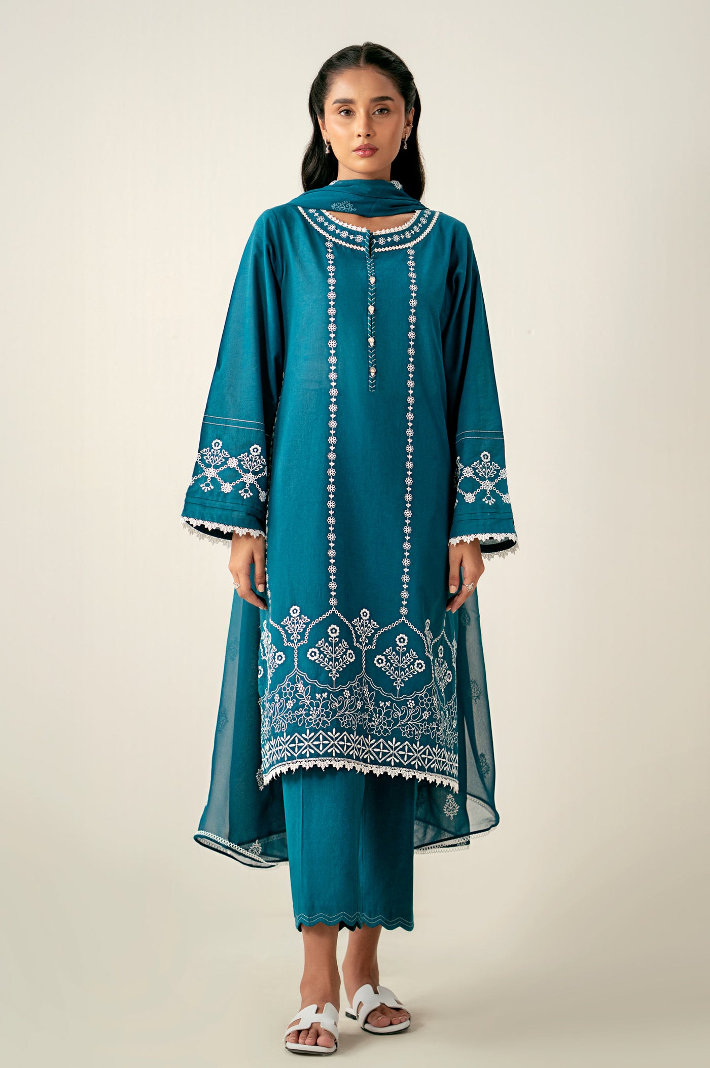 Zeen: Women’s Clothing Brand in Pakistan | Clothing Store – Zeenwoman