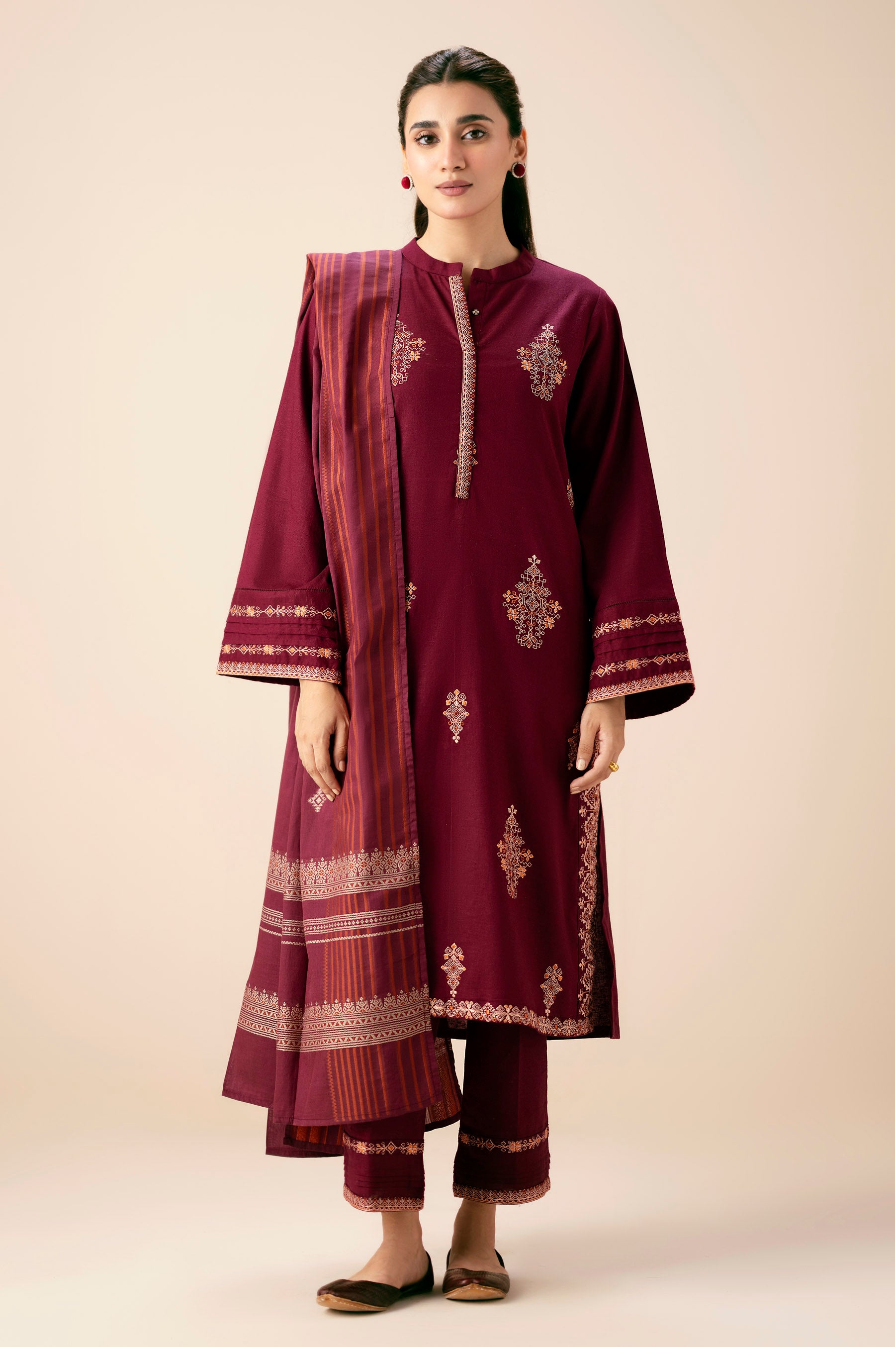 Stitched 3 Piece Embroidered Textured Slub Suit – Zeenwoman