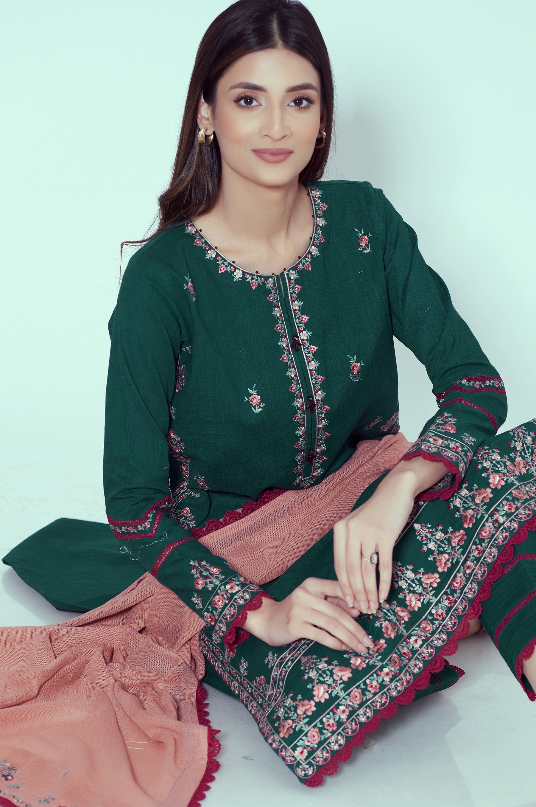 Unstitched 3 Piece Textured Slub Suit – Zeenwoman