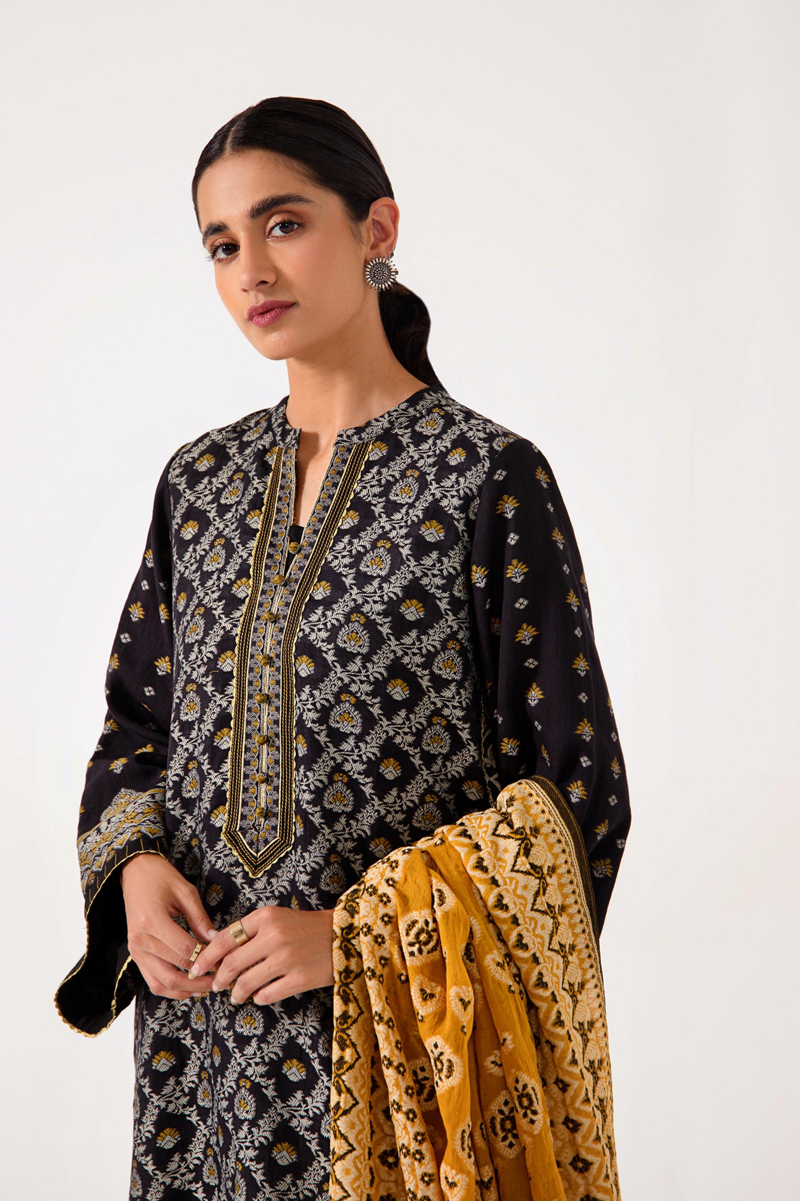 Stitched 3 Piece Dyed Jacquard Suit – Zeenwoman